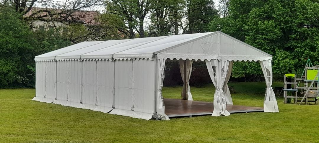 Trouvez le chapiteau idéal pour votre mariage | August Events